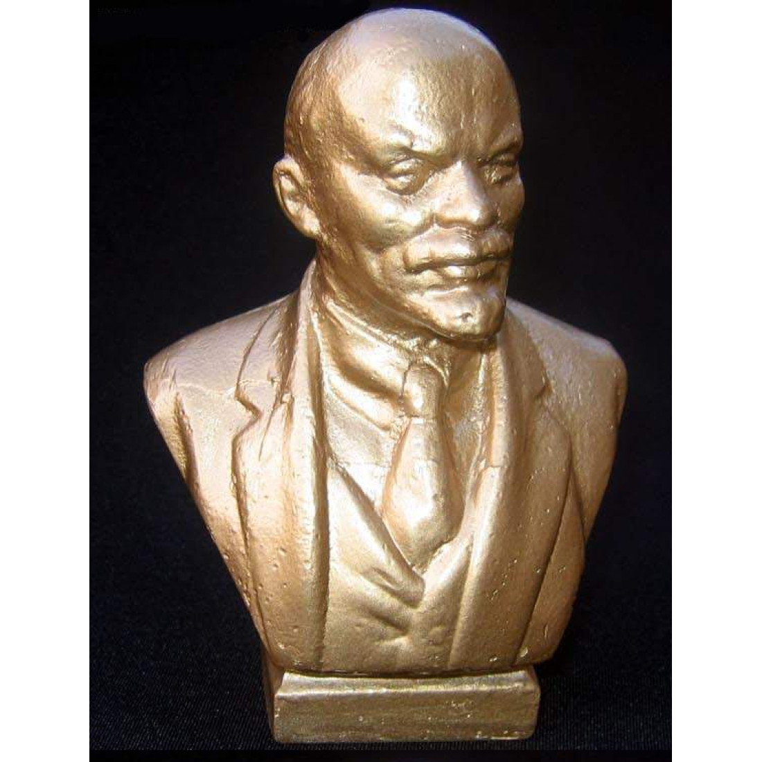 Bust of russian communist revolutionary Vladimir Ilyich Ulyanov (aka ...
